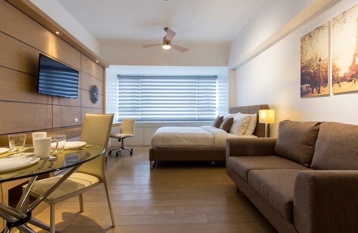 Best Value Luxury Studio Condo - Pasig