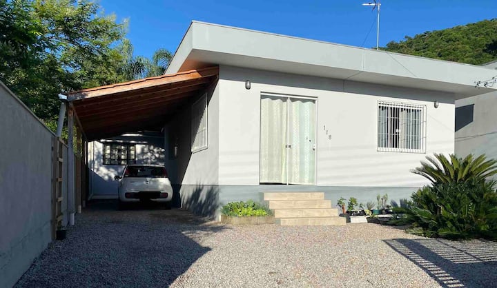 Casa De Praia Em Zimbros - Bombinhas - Bombinhas