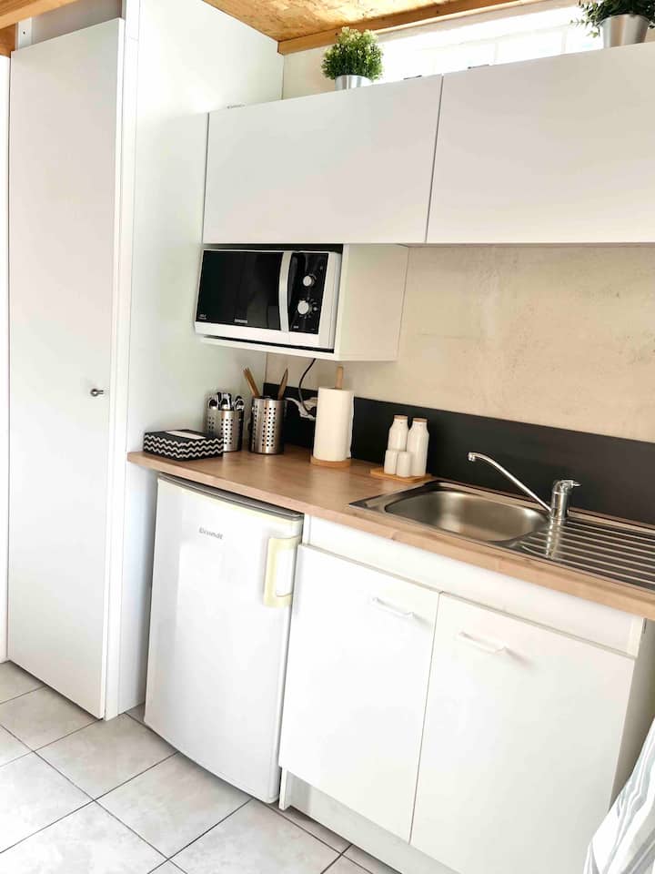 𝗖𝗛𝗔𝗠𝗕𝗥𝗘 D'hôtes Avec 𝗣𝗜𝗦𝗖𝗜𝗡𝗘 & 𝗞𝗜𝗧𝗖𝗛𝗘𝗡𝗘𝗧𝗧𝗘 - Vendargues