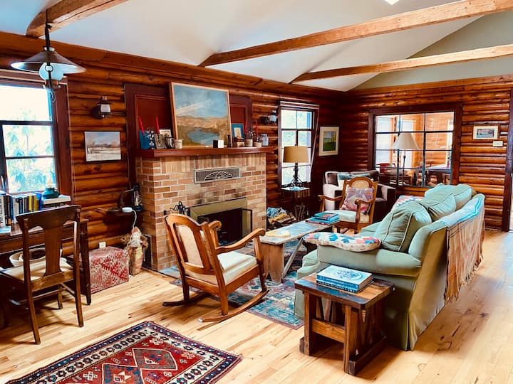 Log Cabin - Private - Pets Welcome - Grand Mere State Park, Stevensville