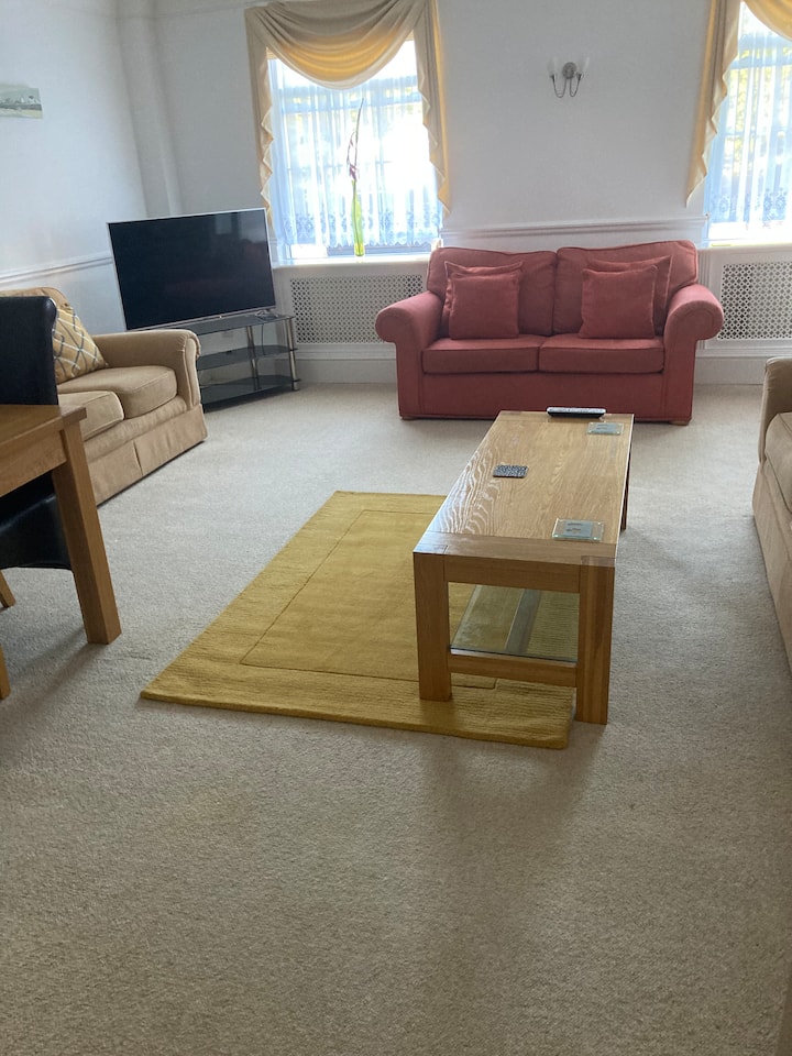 Seaside Retreat With Car Parking. Home From Home. - Kent