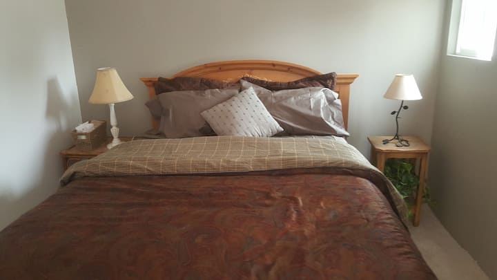Crane Cottage Retreat - Los Lunas, NM
