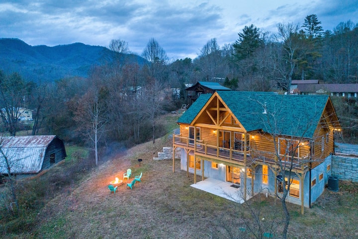 Valley View Cabin - Bryson City, NC