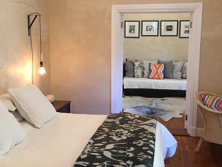 Shades Of Africa - Olive Grove Suite - Oudtshoorn