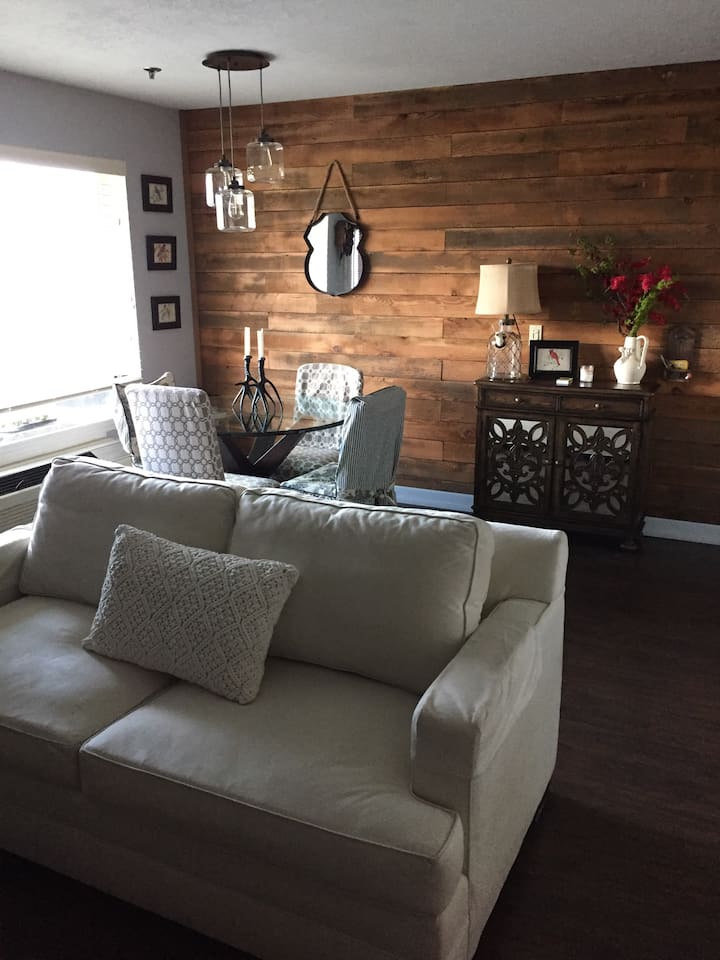 Cozy 1 Bed Condo With Mt Adams View Permit #597 - 胡德里弗