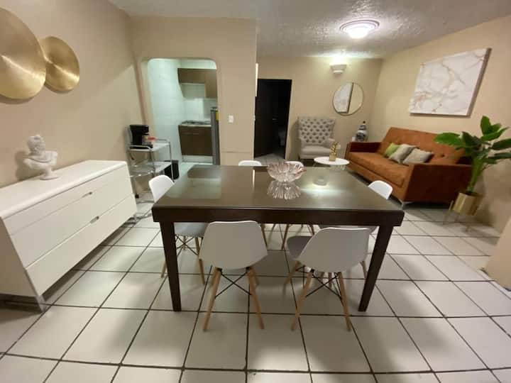 Acogedor Departamento En El Centro De Tlaquepaque - Tlaquepaque