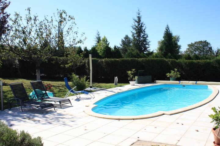 Chambre 3 Vichy Chez Particulier Avec Piscine - Vichy