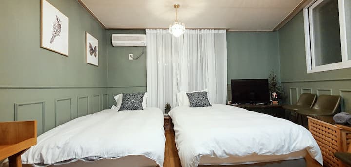 #Nr2 #Seoulstn 3mins #Wholehouse #2beds #中文可以 - Myeong-dong