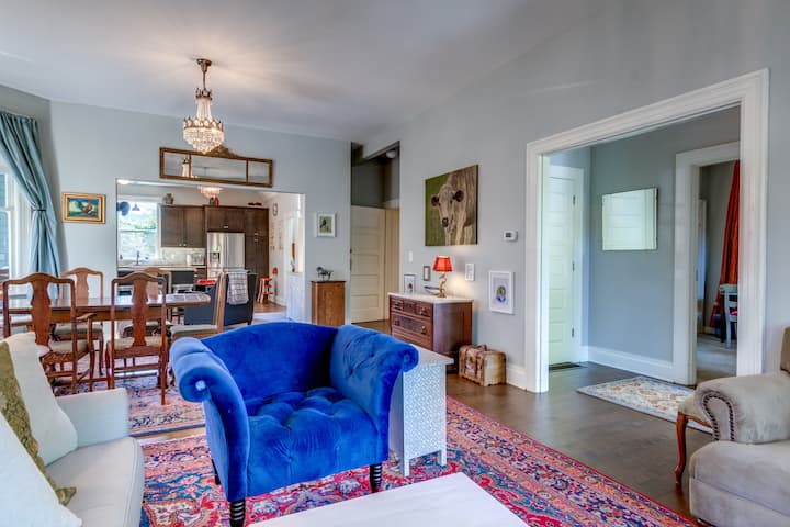 Holiday Home - Portland, OR