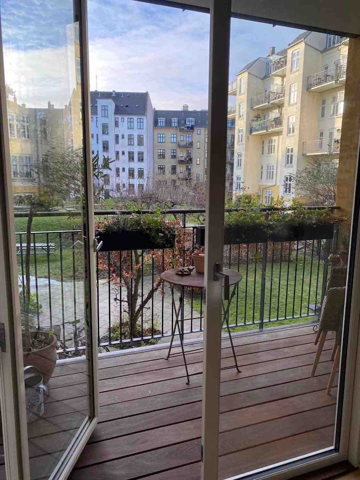 Lille Charmerende Lejlighed I Hjertet Af København - Copenhaguen