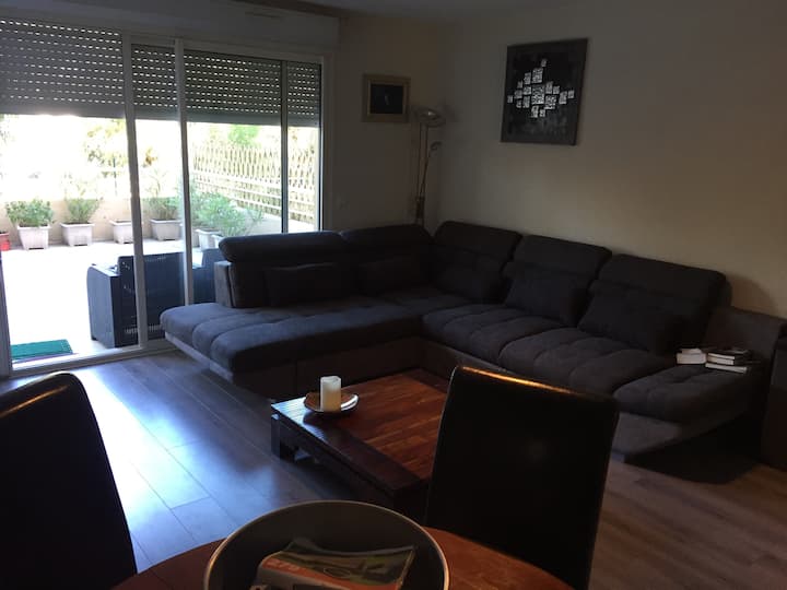 Beau T2/3 En Rez De Chaussée Avec Grande Terrasse - Bastia