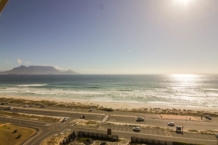 Beachfront Studio Apartment With Perfect View! - Parklands