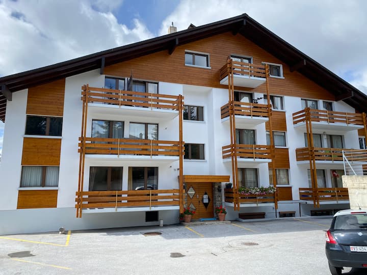 Un Voyage à La Montagne - Crans-Montana