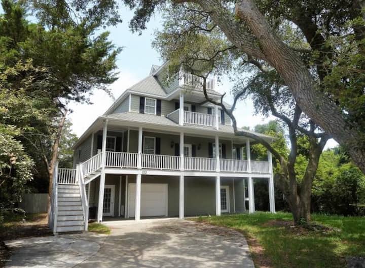 Beautiful Atlantic Beach Home Close To Beach! - Atlantic Beach, NC