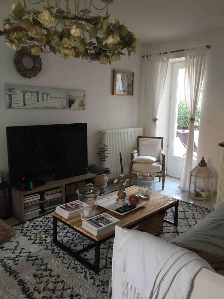 Chambre 15 M2 Cosy Parquet Hyper Centre Petit Dej - Machecoul