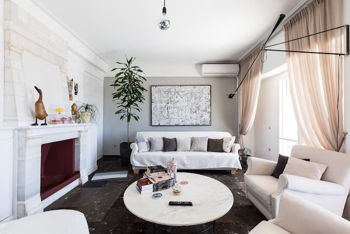 Athens Center Art Penthouse. Next To Metro Station - Athènes