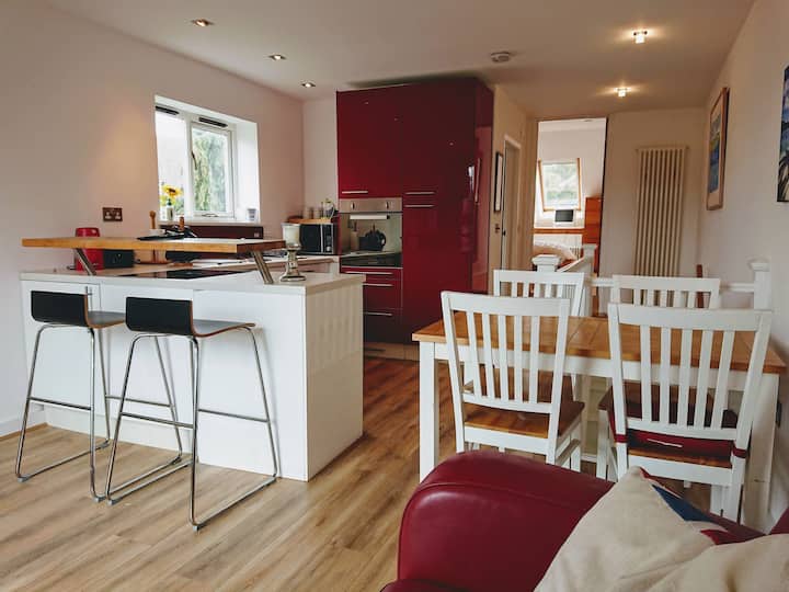 Perfectly Located One Bedroom Apartment - Oxford