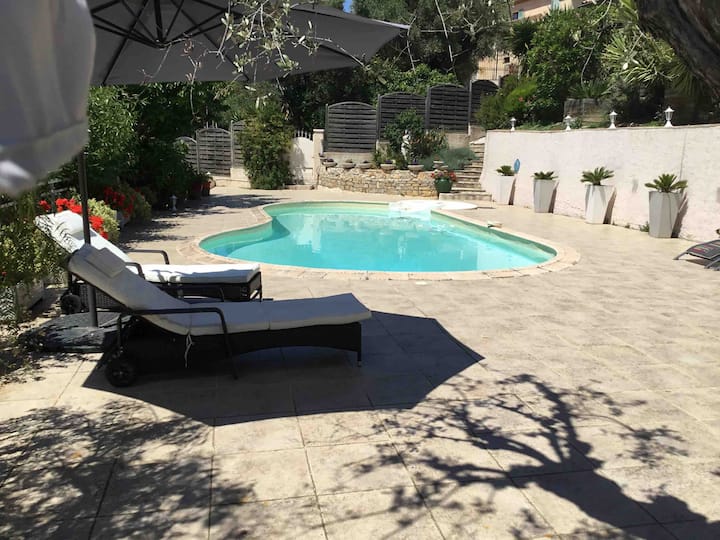 Bel Appt Indépendant Avec Vue Mer Et Parking Privé - Vallauris