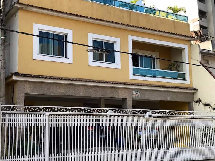 Apartamentos Um Por Andar Primeiro Piso - Volta Redonda
