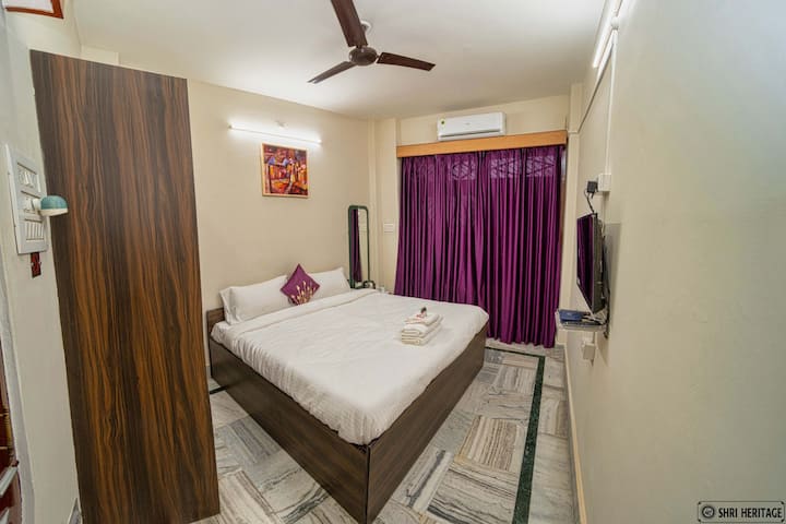 Varanasi Vacation Rentals & Homes - Uttar Pradesh, India | Airbnb