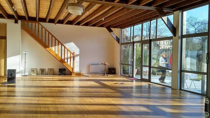 Maison-atelier D'artiste: Salle 87m2 Logement 70m2 - L'Isle-Adam
