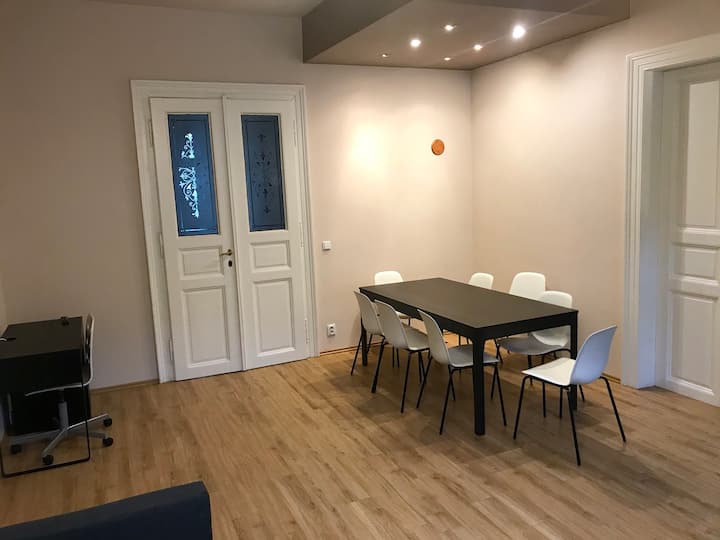 National Museum 125 Sq.m. 2bdr Apartment - براغ