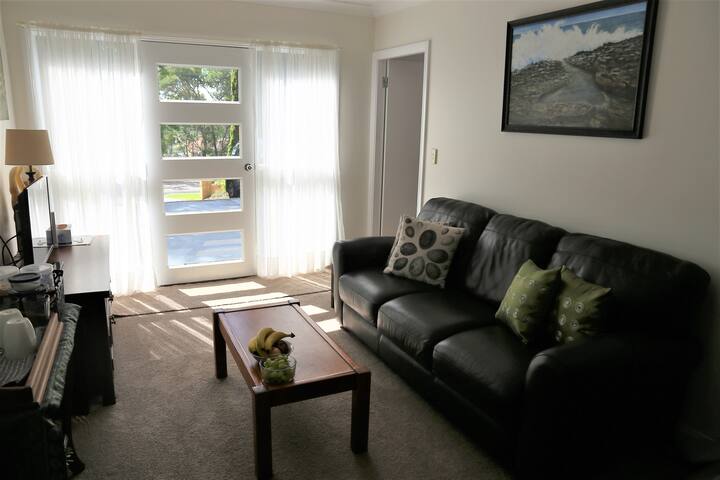 Mittagong Getaway - 2 Bedrooms - Alpine