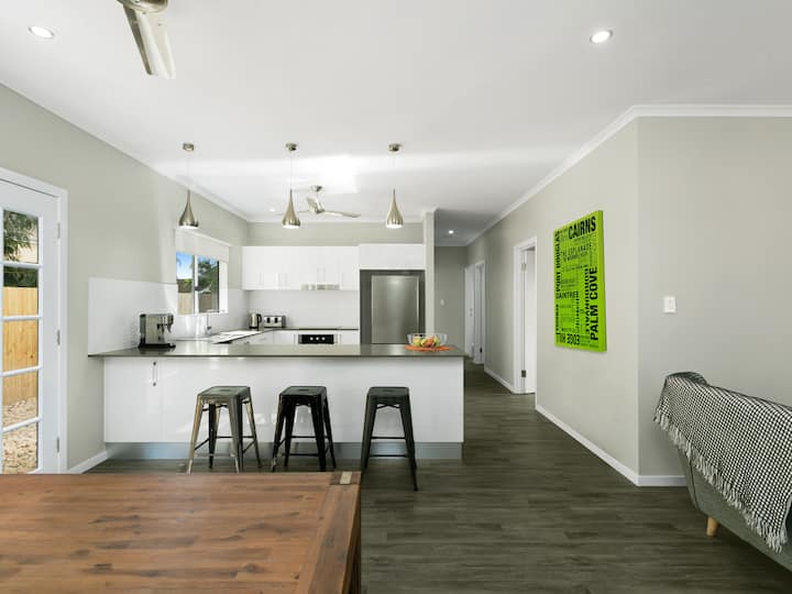 Spacious, Modern & Convenient, 15 Min Walk To City - Cairns