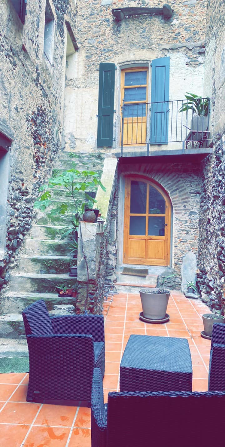 Gîte Dans L’ancienne Cave à Vin Du 13 Eme Siècle - Ille-sur-Têt