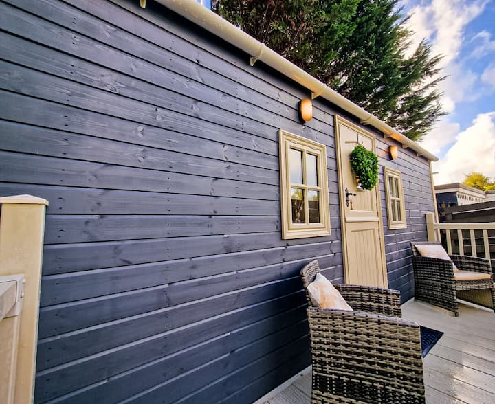 Peppers Pocket Shepherds Hut - Narberth