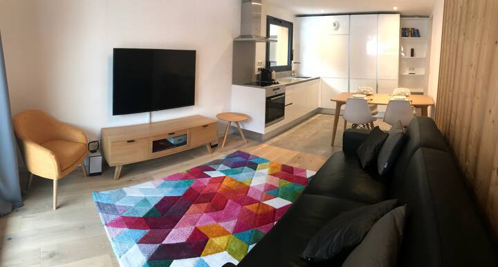 La Cordée 5* 4u, Luxury 2 Bed Apt, Spa Access - Chamonix-Mont-Blanc