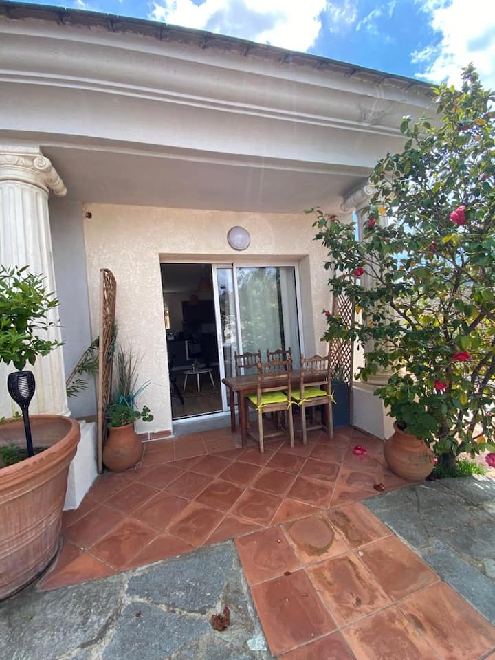 La Palmeraie Evanlucas - Borgo