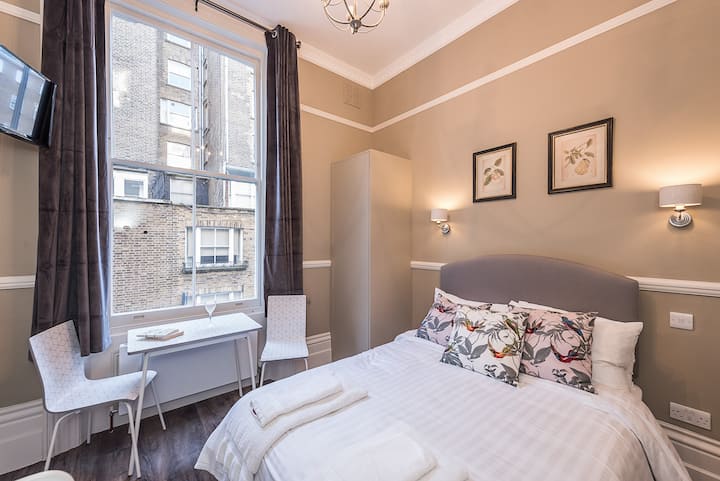 Handsome Kensington Studio - Londra