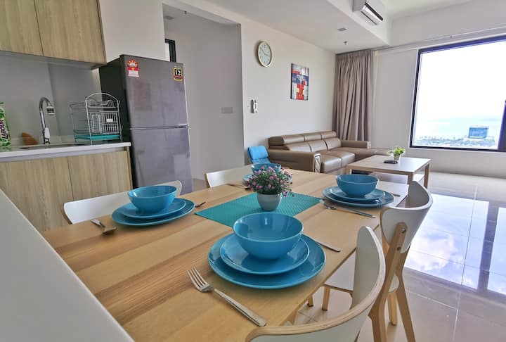 Exquisite 2 Br Seaview Suite @ Tropicana 218 - ペナン島