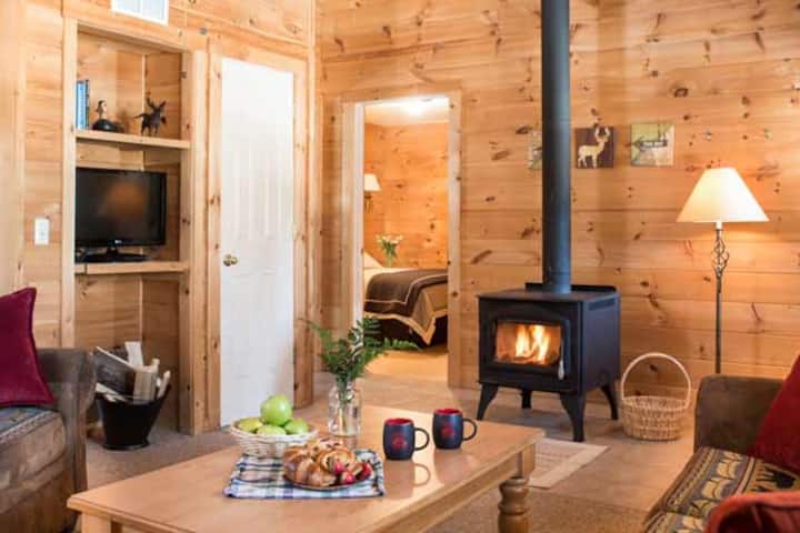 Cozy Two-bedroom Cabin Near Smugglers Notch - Smugglers' Notch Resort, Jeffersonville