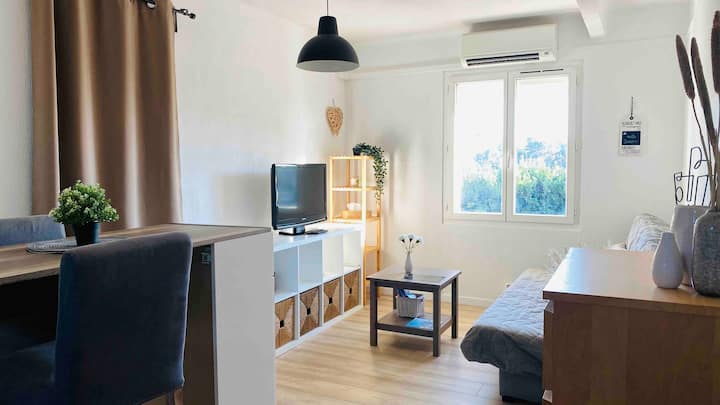 Studio Aperçu Mer & Parking Privé Privatif Sanary - Sanary-sur-Mer