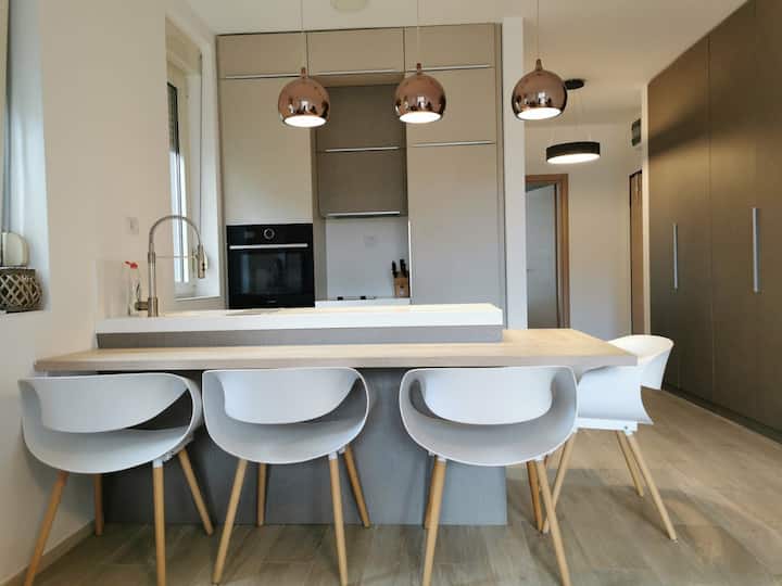 Atina Apartment, Centre Budva, Luxurious - Budva