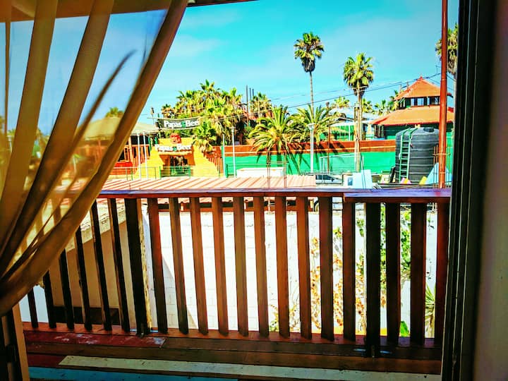 Y&l Beach House,steps Away From Papas & Beer - Rosarito