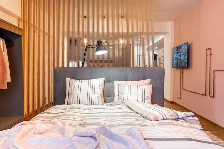 Brilliant Blush Urban Apt. | Oldtown | Newbuilding - Bukarest