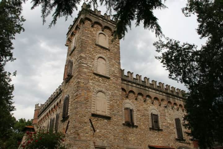 9 Best Castle Hotels In Tuscany, Italy - Updated 2024 | Trip101