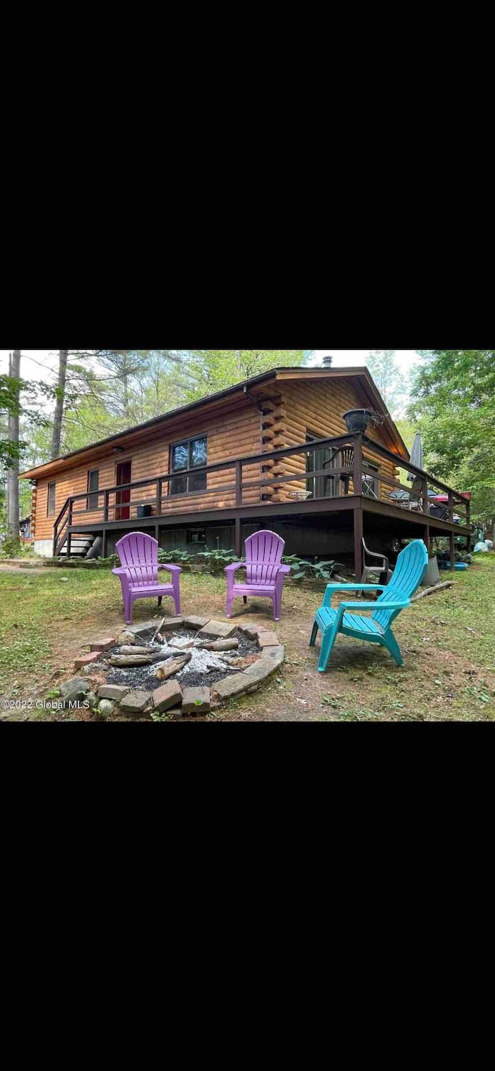 Cozy, Pet Friendly, 3 Bedroom Cabin Minutes To Lg - Lake George, NY