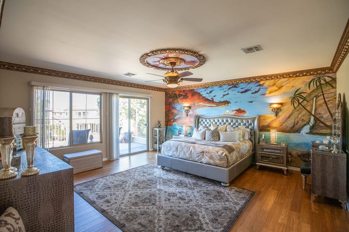 Arizona Sunset Luxury Villa - Glendale, AZ