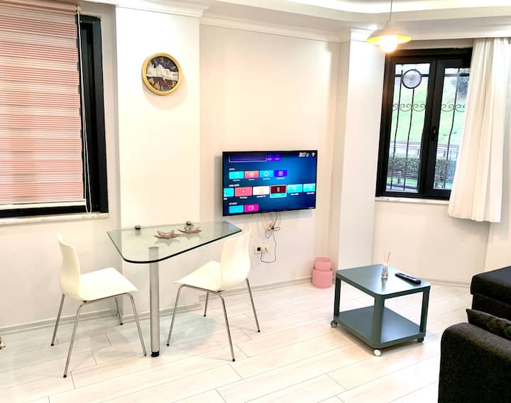 Clean Apartment Near To Taksim - İstanbul