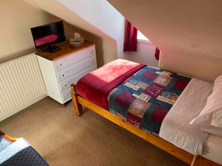 Cosy Single  Room With Shared Toilet And Shower - Aberdeen