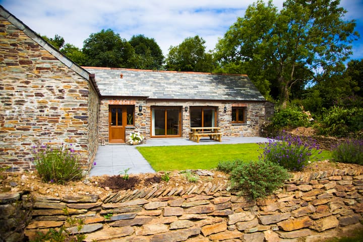 Linhay - Two Bedroom Barn Conversion Near Padstow - Padstow