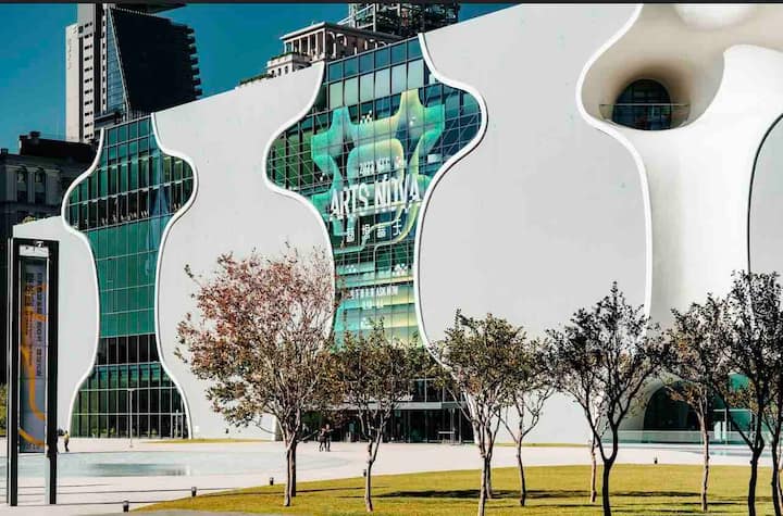 七期電梯豪宅6間雙人房可整棟包租或分租近歌劇院、新光三越7thdistrictluxuryvilla - Taichung City