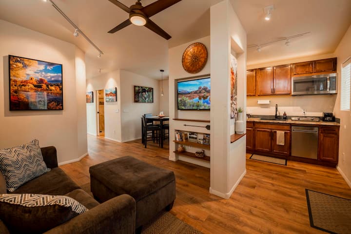 "Casa Galleria" - Heart Of Sedona - Art Inspired - Sedona, AZ