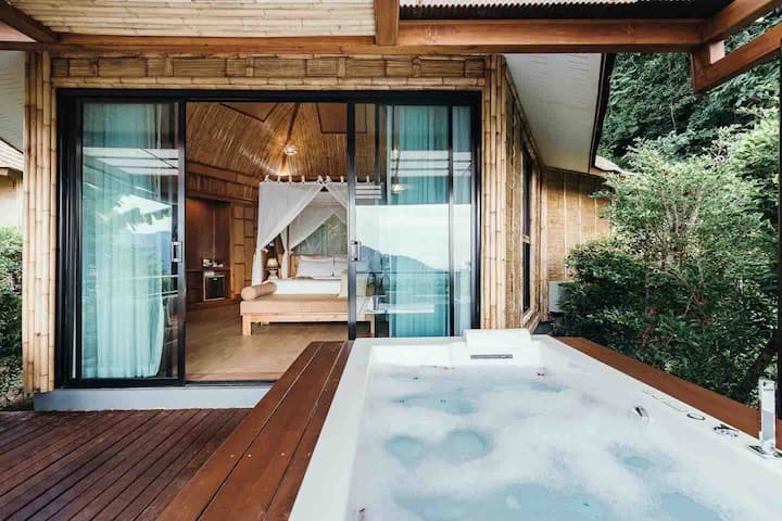 Jacuzzi Villa With King Bed- Aonang Fiore Resort - Ao Nang