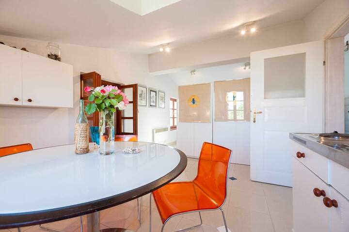 Aurora Apartment-zadar
(Great Location/beach-2min) - Bibinje