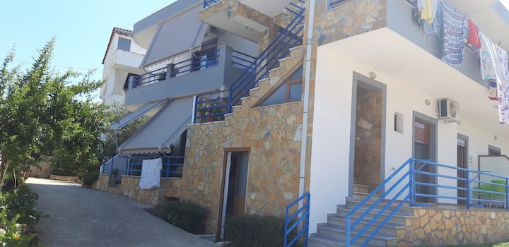 Soni Studi's For 3 People With Balcony - Ksamil